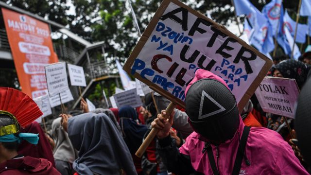 Karyawati diajak kencan atau 'staycation' oleh atasan sebagai syarat ...