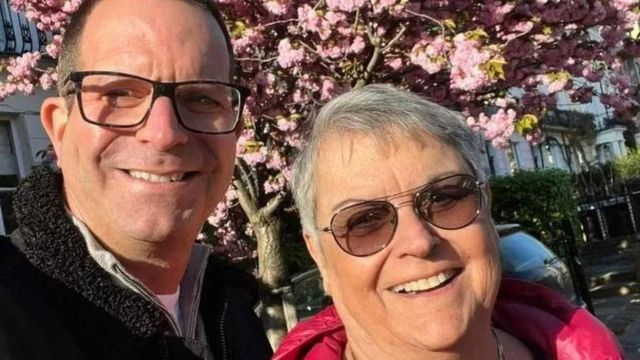 Israel-Palestina: 'Istri dan anak saya telah dibawa ke Gaza' - BBC News ...