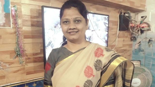 बिहार: पापा थे कोर्ट में चपरासी, बेटी बन गई जज - BBC News हिंदी