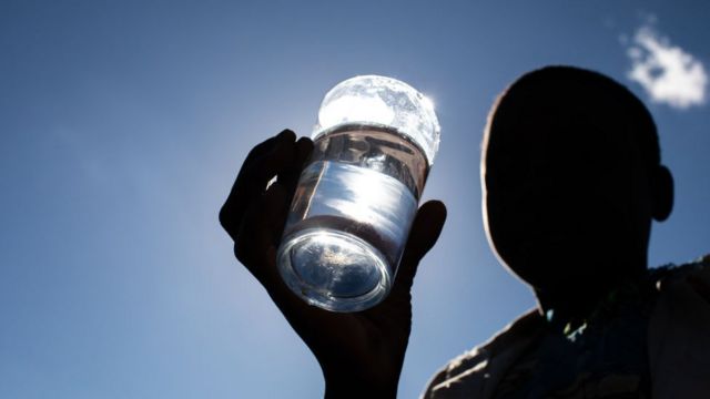 Alkaline water: Nke bụ eziokwu gbasara 'Alkaline water' - BBC News Ìgbò