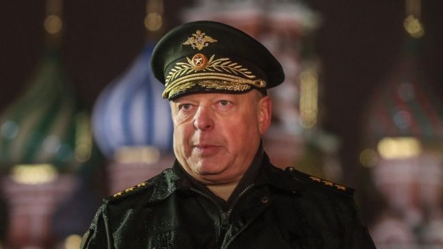 "Мы с Министерством обороны слишком близки". Как семья главкома ...