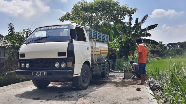 Lima tahun Citarum Harum: Sungai penting yang masih jadi ‘kakus raksasa ...