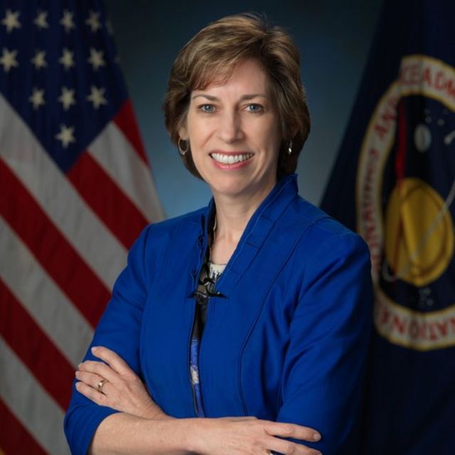 La deslumbrante historia de Ellen Ochoa, la primera hispana que viajó ...