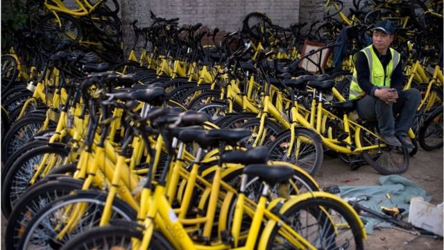 挑战“996”：中国90后互联网员工的梦想与挣扎 - BBC News 中文