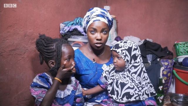 Risikat Moromoke Azeez: Mínísítà tí fi ẹ̀bùn owó ránṣẹ́ si ìyá Kausara ...