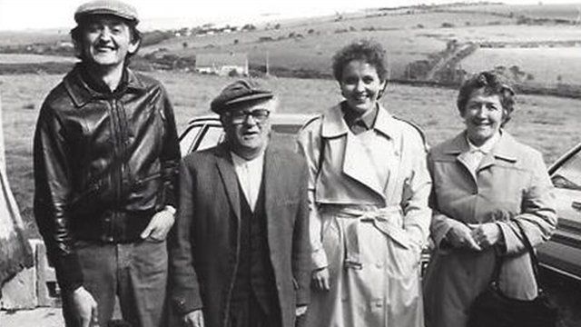 Nôl i Nyth Cacwn ar ôl dros 30 mlynedd - BBC Cymru Fyw