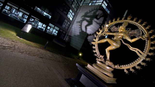 இந்து மத கடவுளான நடராஜர் சிலை ஐரோப்பிய அணு ஆராய்ச்சி மையத்தில் உள்ளது ...