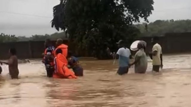 Ghana floods: How flooding displace over 4,000 households - BBC News Pidgin