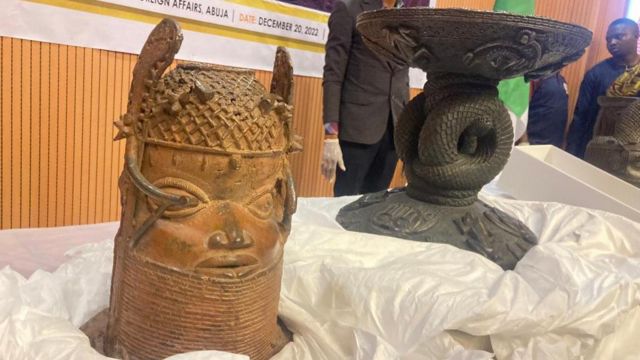 Benin Bronzes: Germany return artefacts wey dem bin loot back to ...