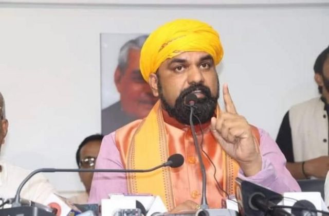 बिहारः दरोग़ा की मौत के बाद भी क्या रुकेगा बालू का अवैध कारोबार? - BBC ...