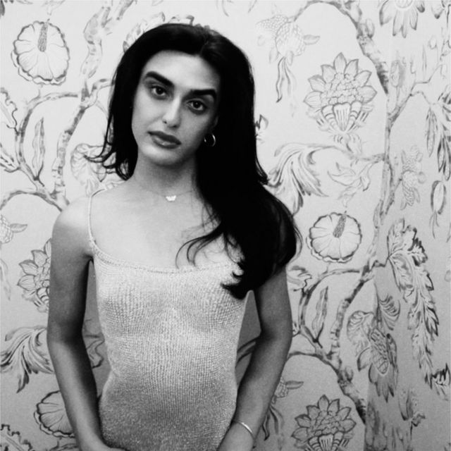 Холид Ҳусайний фарзанди трансгендер эканини айтди - Дунё, янгиликлар ...