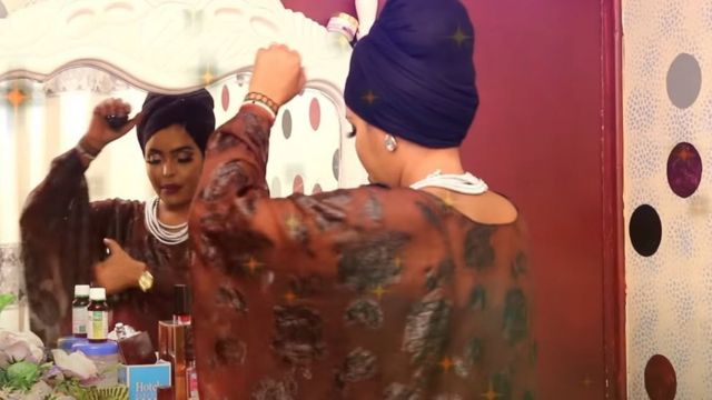 Polydor Records: Maxay tahay shirkadda la wareegtay heesta caan baxday ...