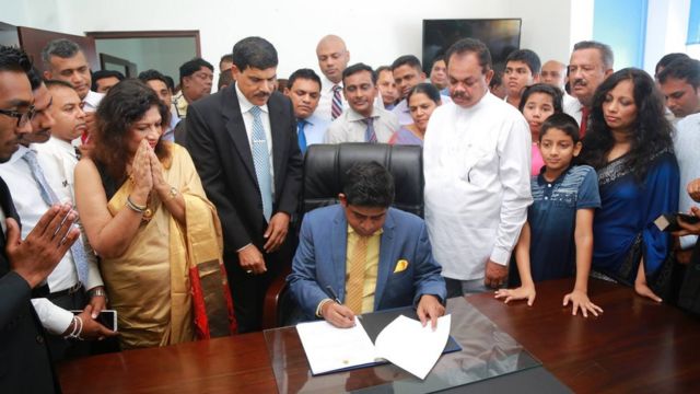 ශ්‍රී ලංකාවේ දේශපාලන අර්බුදය: "එජාපය ශක්තිමත් කරන්න තීරණය කළා" - වසන්ත ...