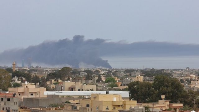Libya'nın başkenti Trablus'taki Mitiga Havalimanı'na roketli saldırı ...