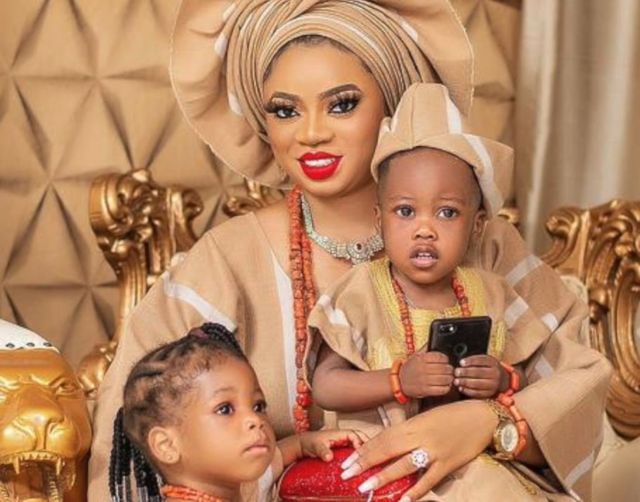 Alaafin: Olori Aanu Adeyemi aya Oba Lamidi Adeyemi ti ìlú Oyo ní ohun ...