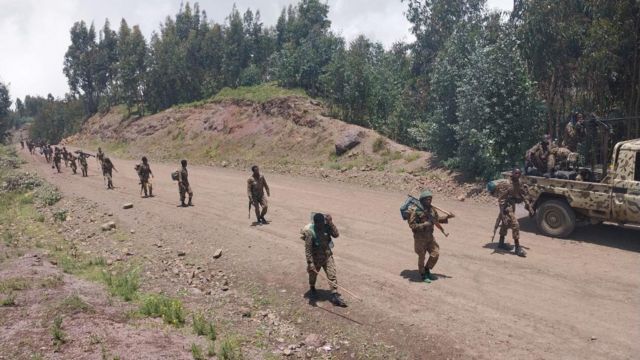 Siyaasa Ummata Amaaraa: Waa'ee hidhattoota Faannoo gaaffiiwwan shan ...