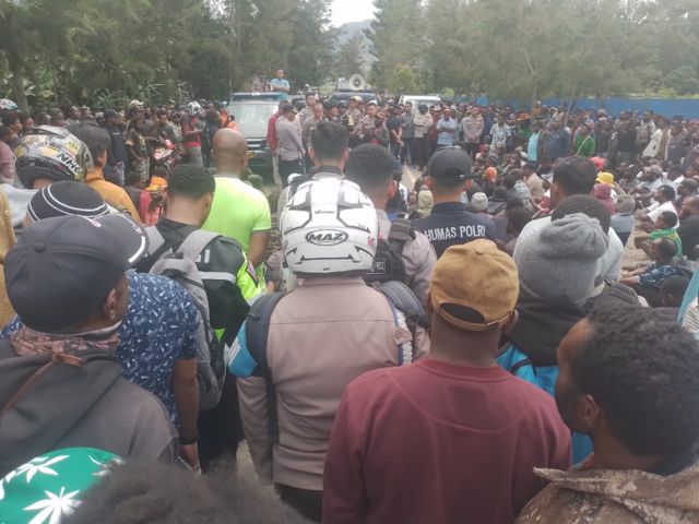 Kerusuhan di Wamena dipicu isu penculikan anak: 10 korban meninggal ... Kerusuhan di Wamena dipicu isu penculikan anak: 10 korban meninggal ...
