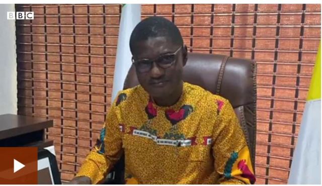 Frank Nweke Jnr: Nye m otu afọ, mmiri ga-agba n’Enugu - BBC News Ìgbò
