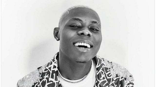 Mohbad: Nne na nna ya agbaala akaebe n'ụlọikpe banyere ọnwụ ya - BBC ...