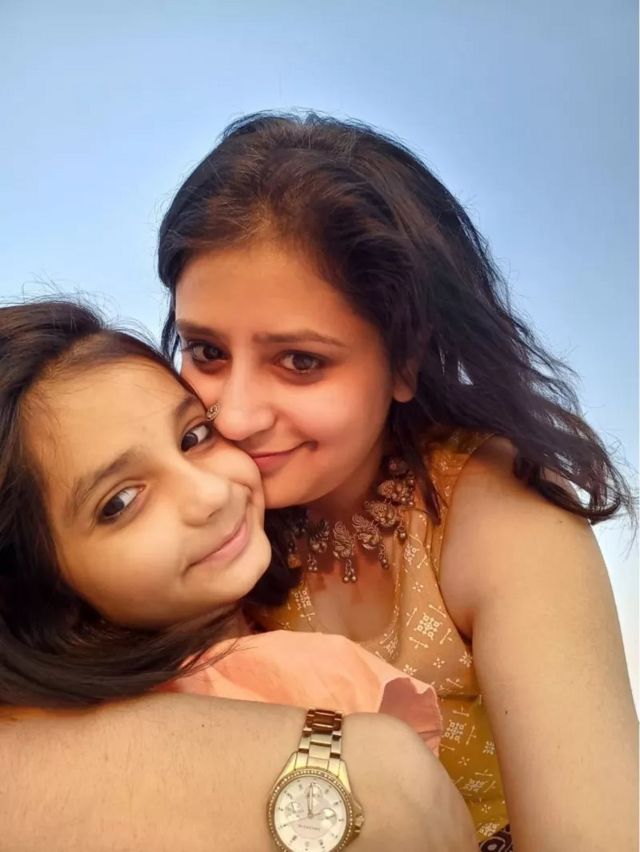 મોટી ઉંમરે માતા બનીએ ત્યારે શું સમસ્યા થાય ને માતા બનવાની વધુ યોગ્ય ...