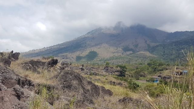 Gunung Guntur: Cagar alam yang ramai dengan 'aktivitas manusia di luar ...