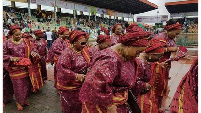 Ojúde Ọba: Ayẹyẹ tó ń ṣàfihàn àṣà àjogúnbá Yorùbá - BBC News Yorùbá