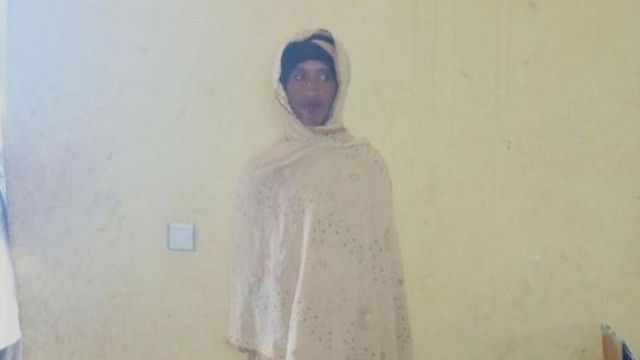 'Shakkamaan' Harargee Lixaa aanaa Bookeetti uffata dubartii uffatee to’atame eenyu? - BBC News ...