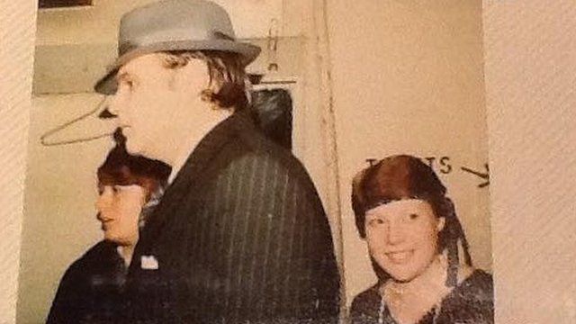 Cynnau'r fflam ym Maldwyn - BBC Cymru Fyw