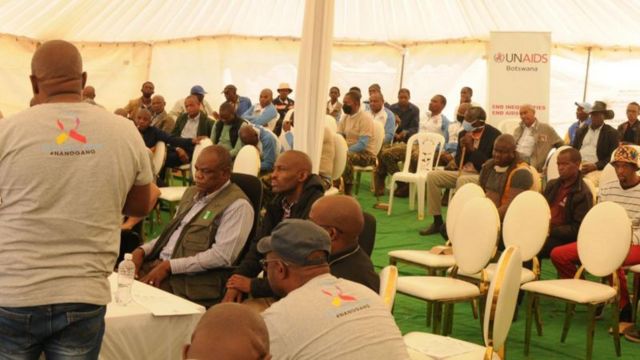 Nchi tano za Afrika zinakaribia kuutokomeza ugonjwa wa UKIMWI - Ripoti ...