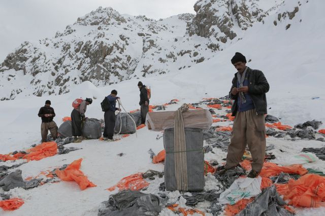 Iran, manjine i siromaštvo: Život kolbara u Iranskom Kurdistanu - nema ...
