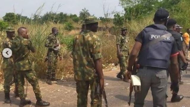 Orlu Imo State: Rochas Okorocha agaala Orlu sị ha ka 'Ọzọemena!' - BBC ...