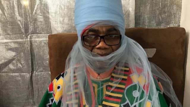 Hotuna: Yadda sarkin Hausawan Turai ya nada hakimansa - BBC News Hausa