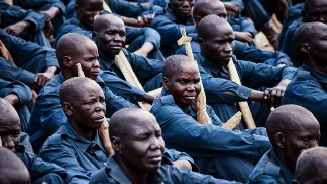 Magoya bayan ƙungiyoyin ƙwallon ƙafar Afirka da faretin soji cikin ...