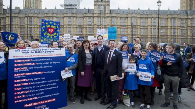 Inggris serahkan permohonan resmi keluar dari Uni Eropa - BBC News ...