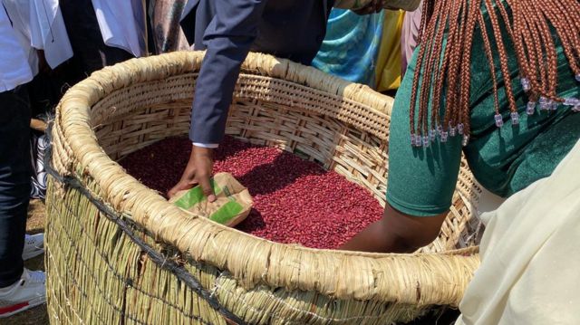 Umuganura mu Rwanda: Uyu munsi witabiriwe bidasanzwe - BBC News Gahuza