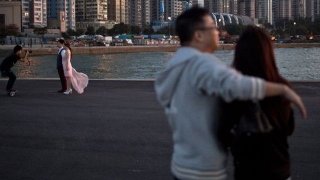 Wanandoa 160 watalakiana China ili kufaidika na fidia - BBC News Swahili