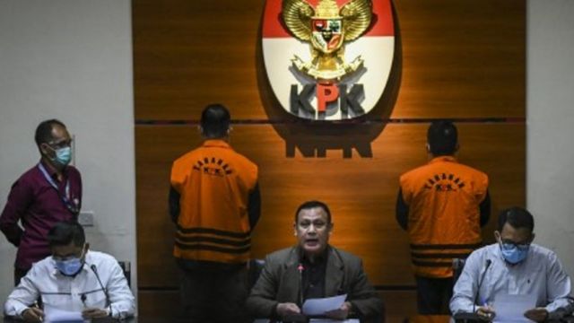 Mensos Juliari Batubara diduga korupsi bansos: Pemerintah lakukan evaluasi, pegiat sebut 'semua ...