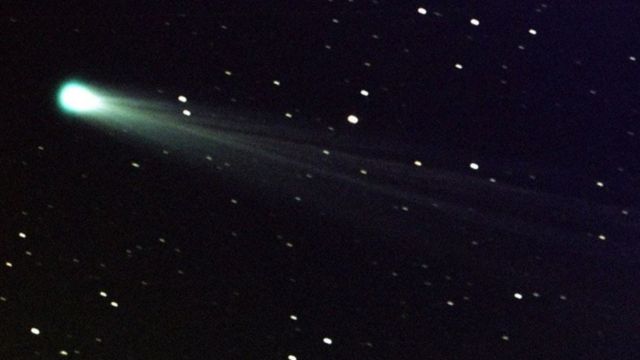 Giant Comet K2 पृथ्वीवर आदळेल का? - BBC News मराठी