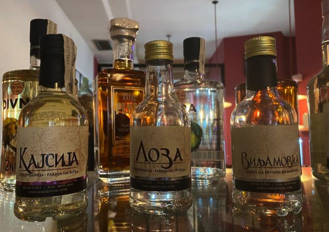 Srbija i alkohol: Između tradicije i zakona - zašto cveta crno tržište ...
