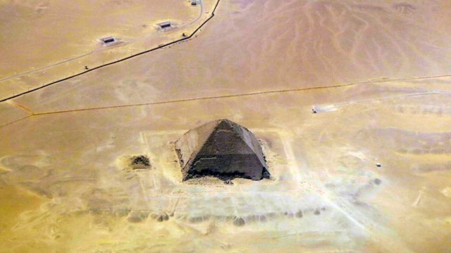 En fotos: así es la Pirámide Acodada de Egipto que acaba de abrirse al ...