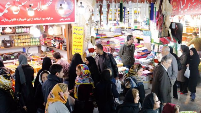 Amerika Serikat terapkan 'sanksi terberat', apakah Iran bisa tumbang? - BBC News Indonesia