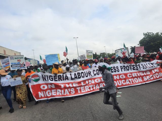 ASUU Strike: "We no go back down, two years no too much to sacrifice" - BBC News Pidgin