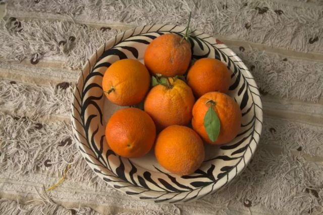 Machungwa: H﻿izi ndio faida 5 kwa afya yako - BBC News Swahili