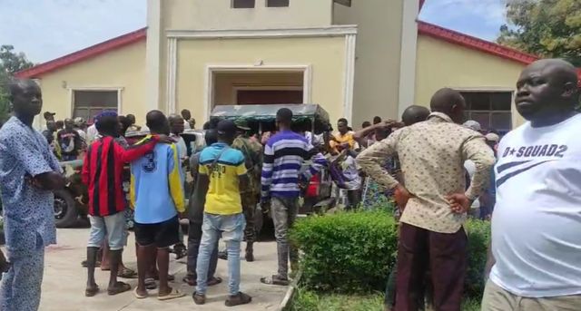 Owo church attack: ‘No matter what Nigeria no go give in to wicked pipo ...
