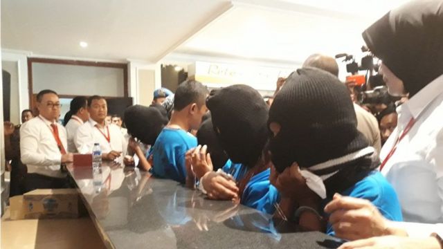 Video pornografi anak: Korban jalani pemulihan trauma, dua ibu jadi tersangka - BBC News Indonesia