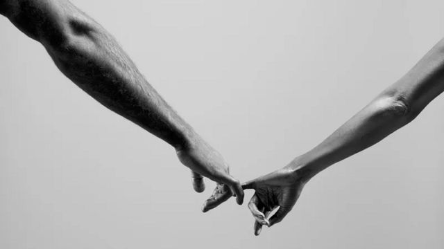 Jinsi imani 7 kuhusu uhusiano zinavyokosolewa - BBC News Swahili