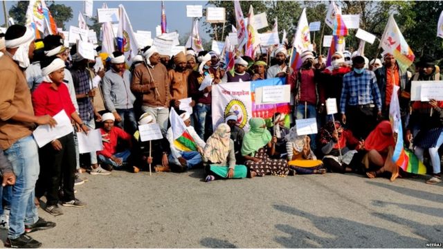 क्या छत्तीसगढ़ में बीजेपी से हिंदुत्व का एजेंडा छीनने की कोशिश कर रही ...