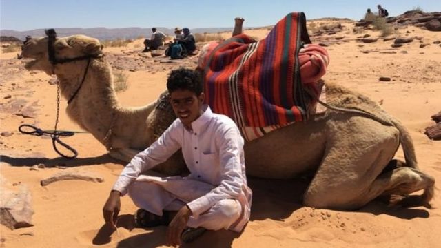 इजिप्त कॉलिंग : फोटोशॉप नाही ही तर निर्सगाची रंग उधळण - BBC News मराठी