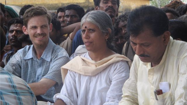 'बस्तर छोड़ दो वरना काट दूंगा', बेला भाटिया को धमकी - BBC News हिंदी