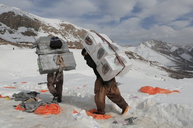 Iran, manjine i siromaštvo: Život kolbara u Iranskom Kurdistanu - nema ...
